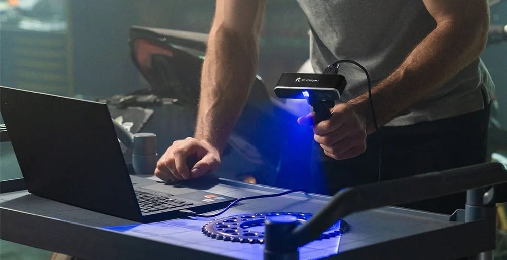 Revopoint Mini 3D scanner Accurate scanner for small objects